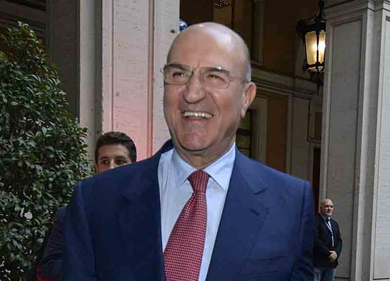 Ferrovie, si dimette tutto il Cda. Così Renzi caccia il Ceo Elia