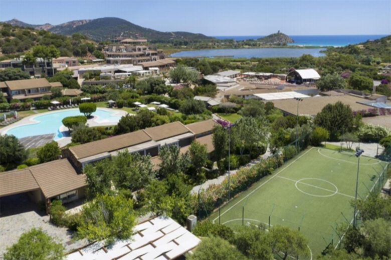 Chia Laguna Football Academy va in gol con la Premier League, Juventus ...