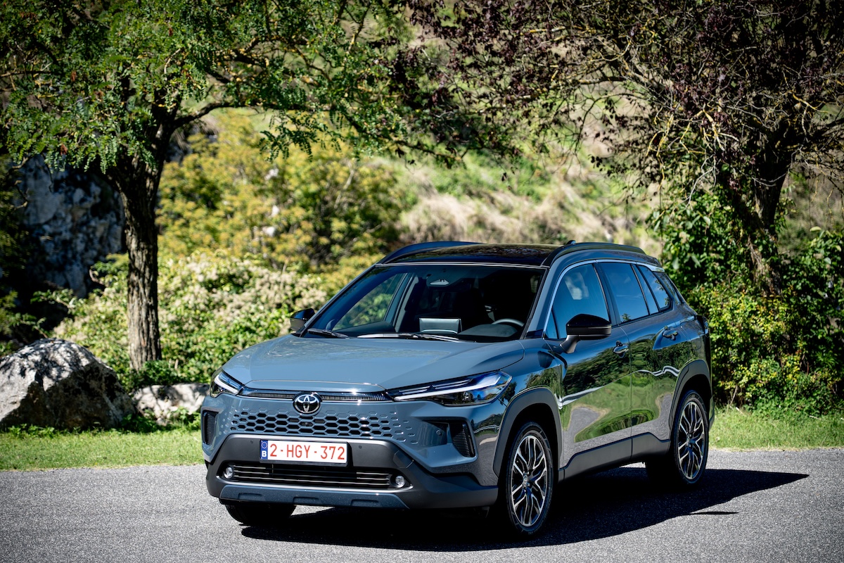 Toyota Corolla Cross 2025: Full Hybrid, AWD-i e nuova GR SPORT