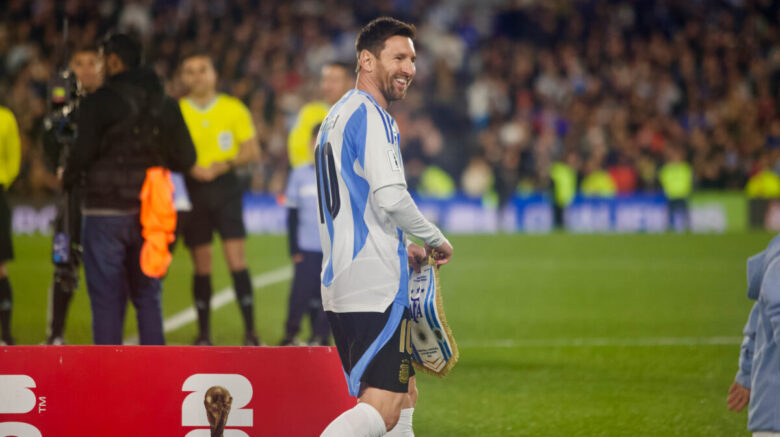 Messi, infortunio lieve: ci sarà al mondiale con l'Argentina
